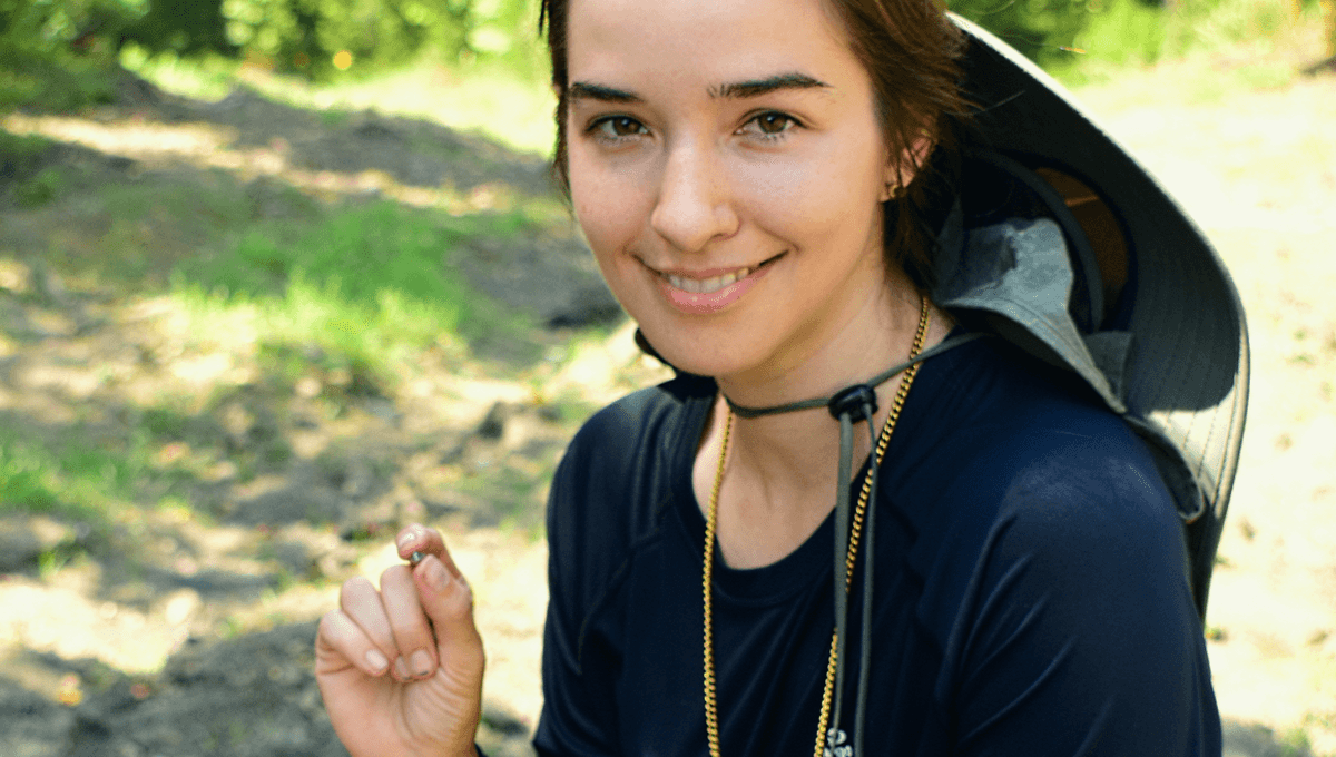 A 2.3 Carat Diamond Has Been Unearthed by A Woman In The Crater of ...