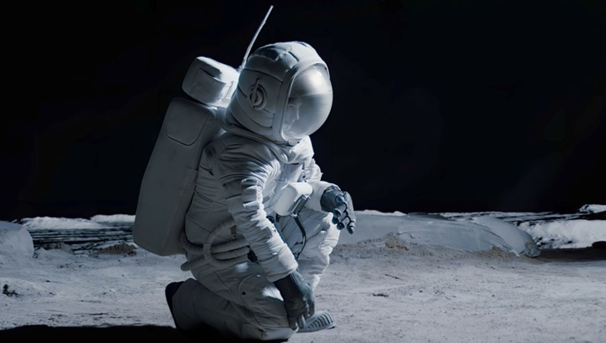 New Type Of Fabric With Dye Made From Bacteria Could Protect Astronauts ...