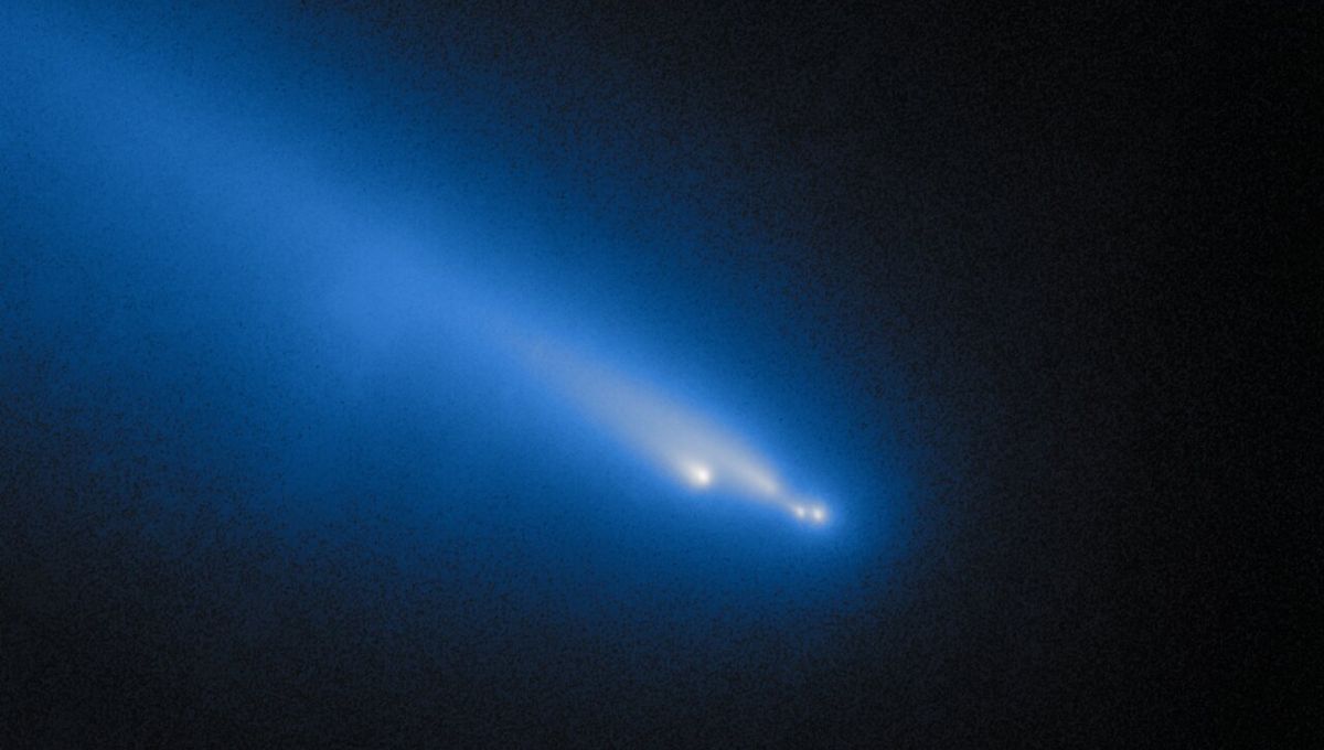 Comet C/2025 K1 (ATLAS) Seen Crumbling Away Into Multiple Pieces In New ...