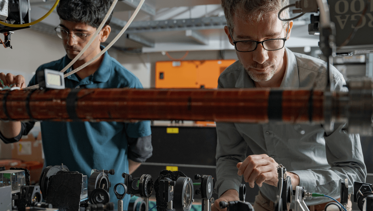 First Measured Momentum Of Entangled Atoms Proves Theory That Particles ...